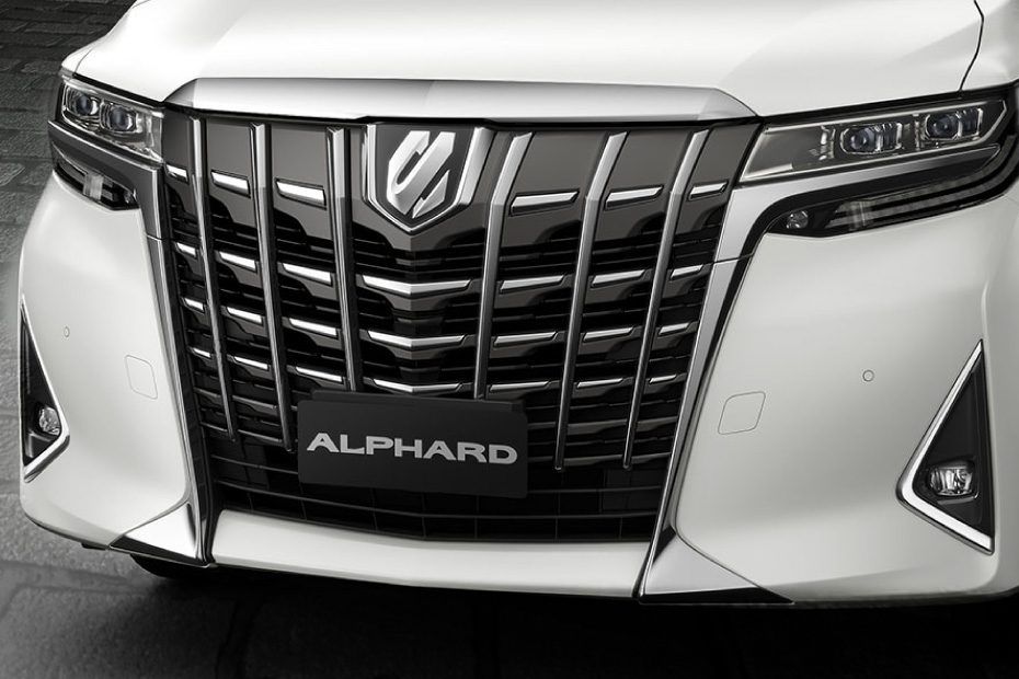 Toyota Alphard 2022 Interior & Exterior Images, Colors & Video Gallery ...