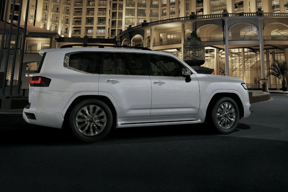 Toyota Land Cruiser LC300 Interior & Exterior Images - Land Cruiser ...