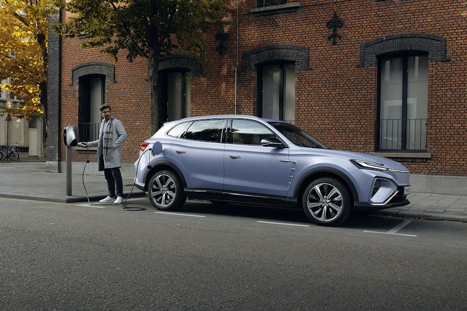 MG Marvel R Interior & Exterior Images - Marvel R Pictures