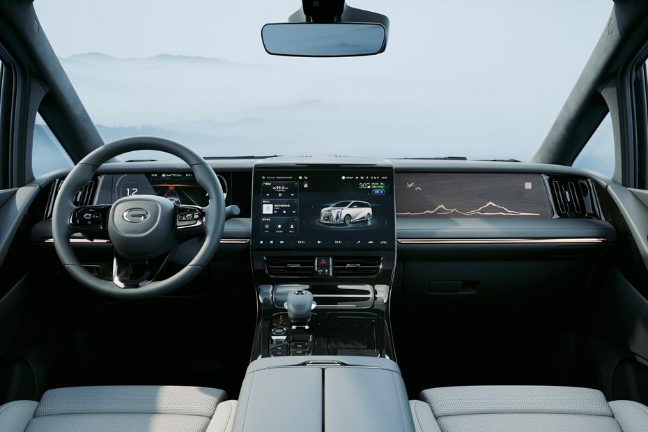 GAC M8 Interior & Exterior Images - M8 Pictures