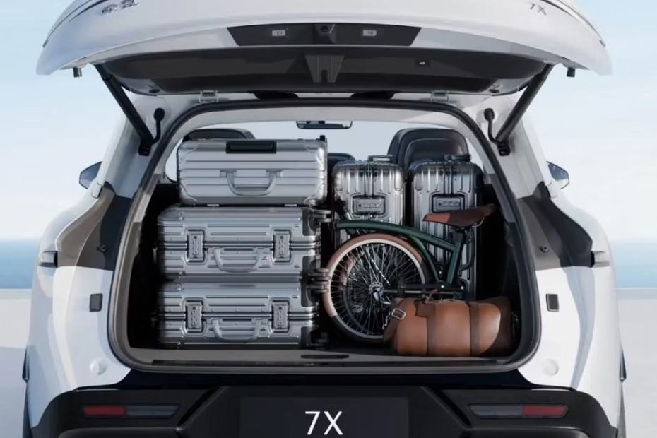 ZEEKR 7X 2025 Colors in Philippines, Available in 7 colours | Zigwheels