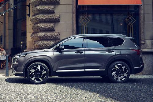 Hyundai Santa Fe hailed ‘Large SUV of the Year’ by 'What Car?'