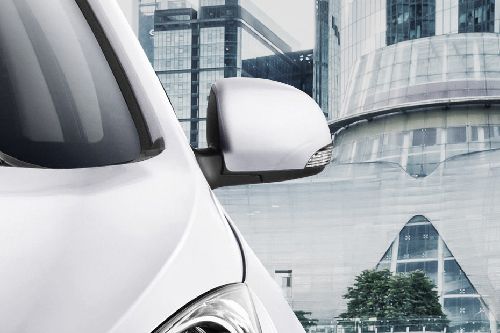 JAC J4 Interior & Exterior Images - J4 Pictures