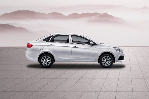 JAC J4 Interior & Exterior Images - J4 Pictures