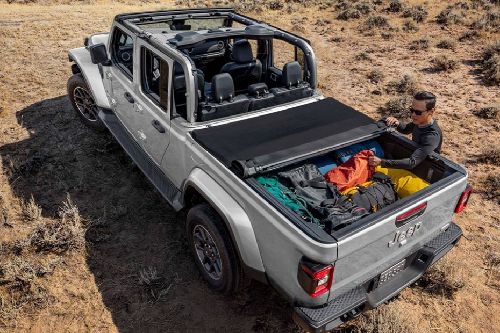 Jeep adds bright High Velocity yellow paint option to 2023 Gladiator