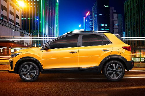 Kia Stonic: The 'iconic' crossover for the iconic | Zigwheels