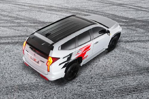 A quick look inside the Mitsubishi Montero Sport