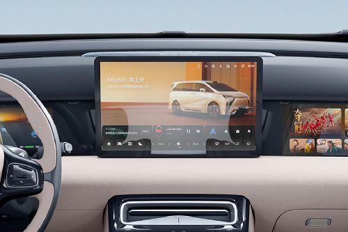 Changan CS35 Plus vs Hycan V09 Comparison | Zigwheels Philippines